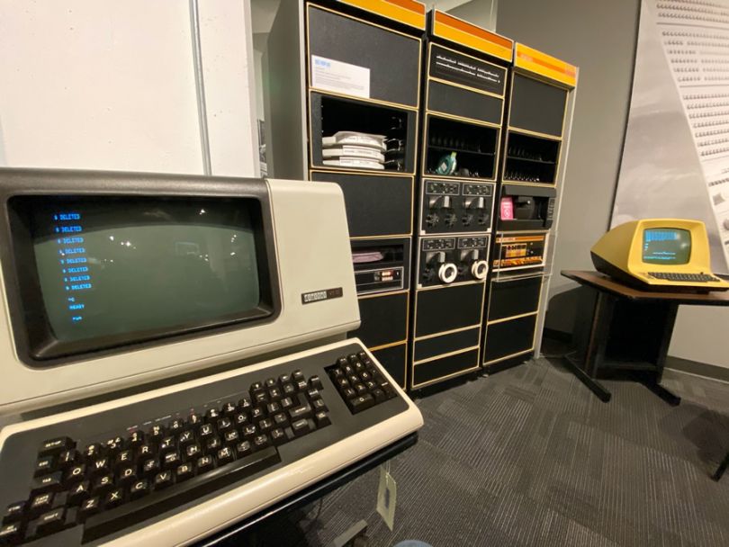 Where to Find the Best Virtual Backgrounds for Microsoft Teams