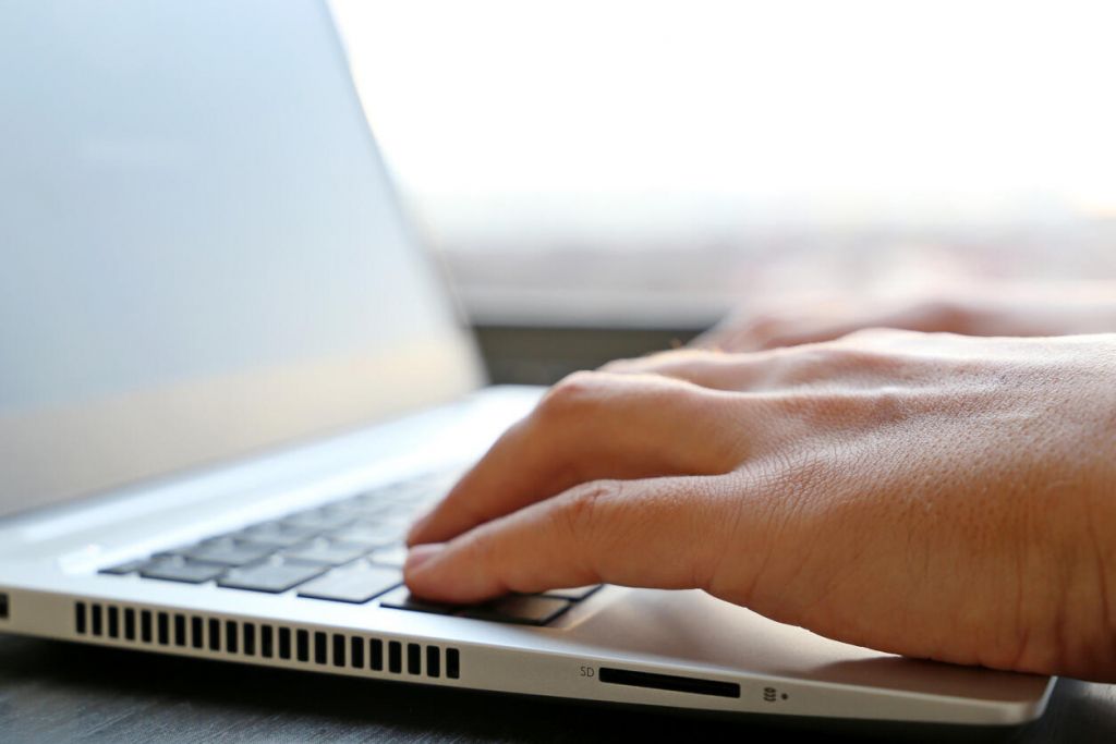 How to use the many text wrapping options in Microsoft Word | TechRepublic