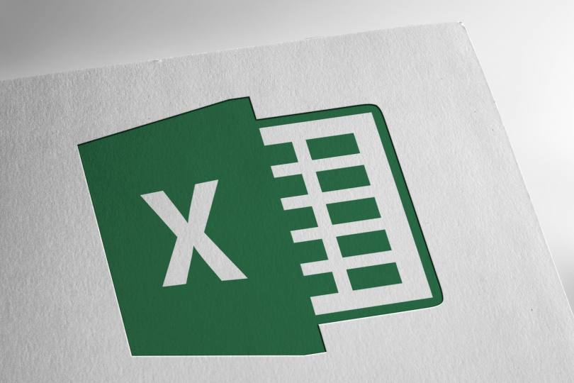 如何使用 Microsoft Excel 的 Power Query 将一列中的值合并到单个单元格中 - Flnug.com