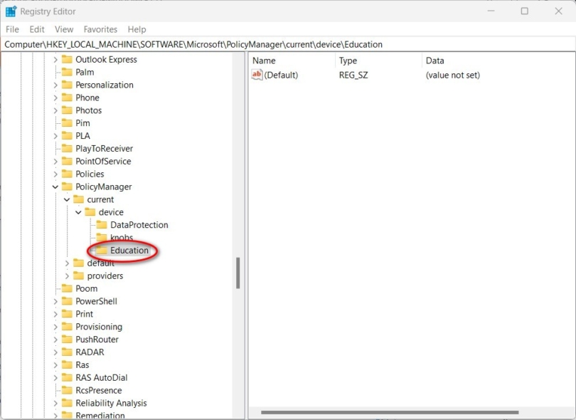How to enable hidden personalization themes in Windows 11 22H2