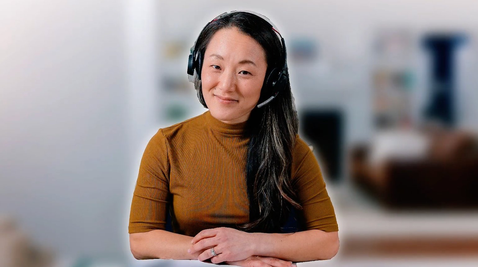 How to Blur Your Background in a Zoom Call