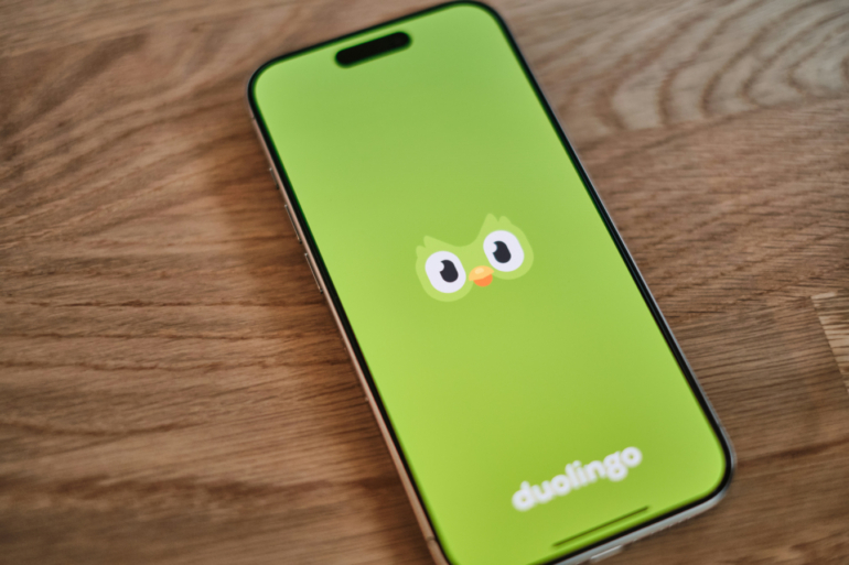 Duolingo to Replace Human Contractors With Bots, Become 'AI-First'